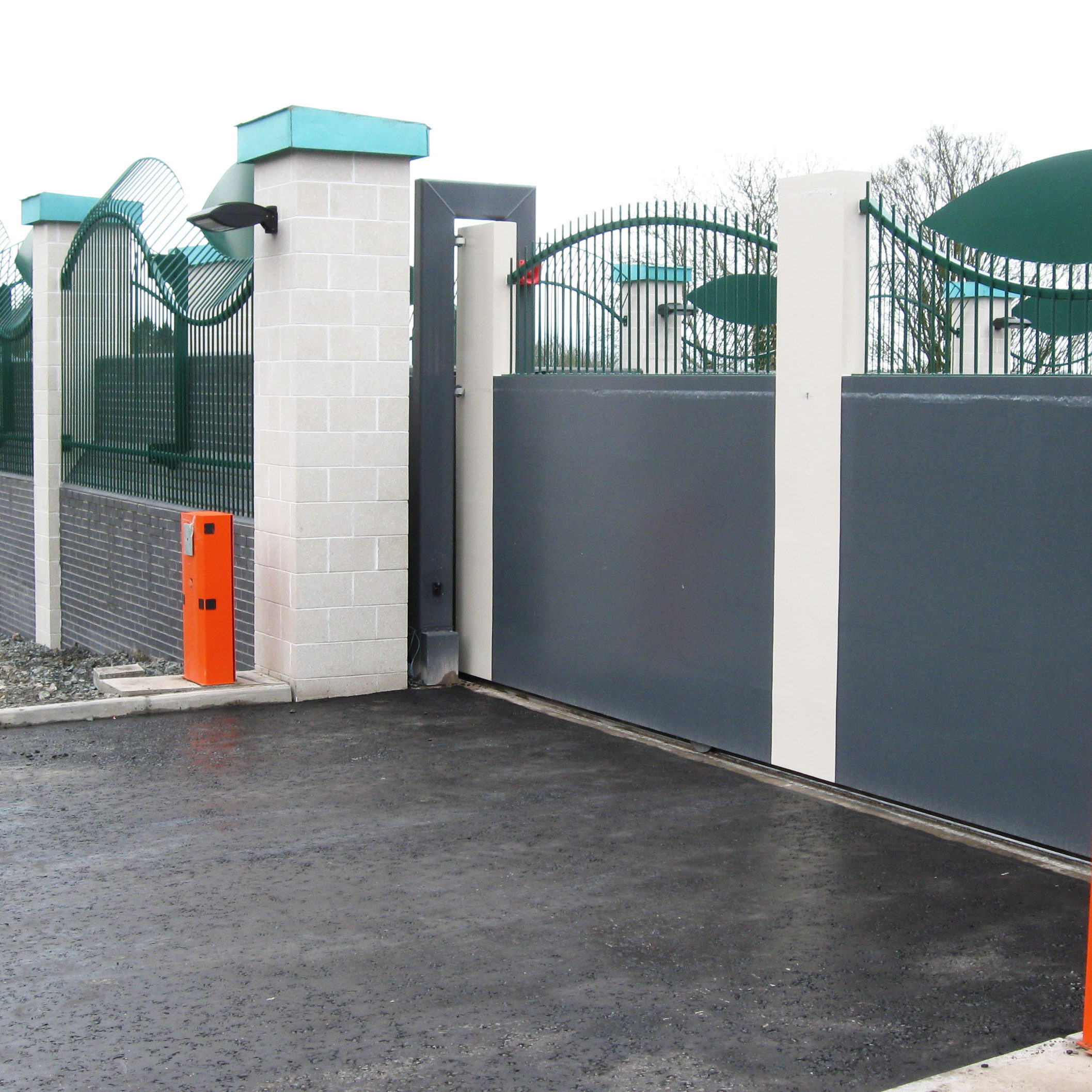 Sliding Gates | Ireland | Breezemount